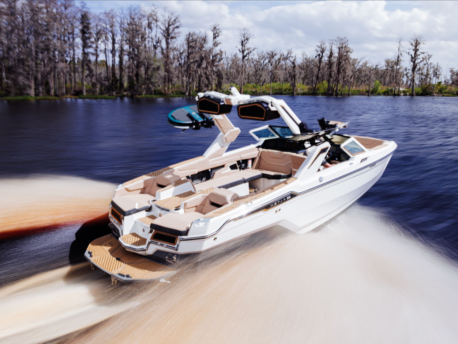 Wakeboat Test: 2025 MasterCraft XStar 23